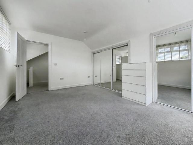 3 bed property for sale