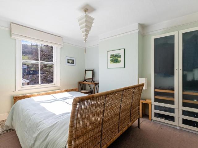 3 bed property for sale