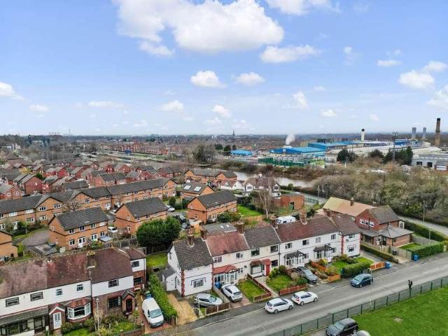 3 bed property for sale