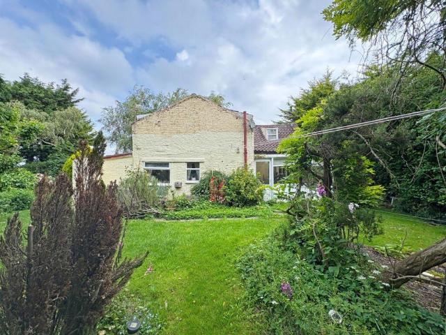 3 bed property for sale