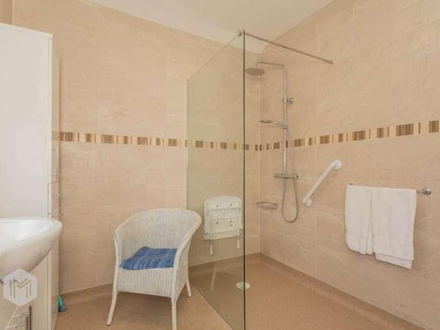 3 bed property for sale