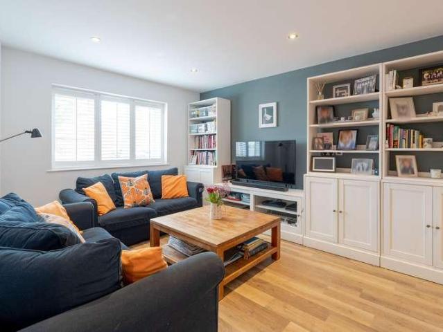 3 bed property for sale