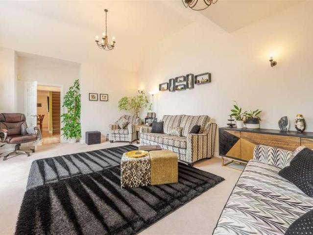 3 bed property for sale