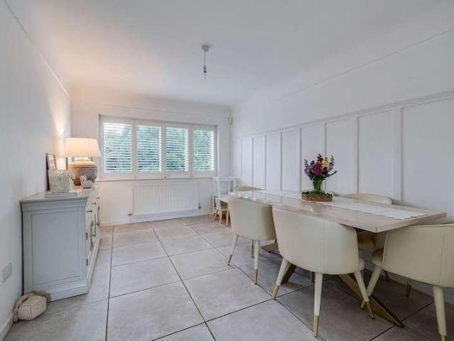 3 bed property for sale