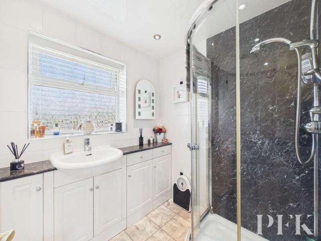 3 bed property for sale