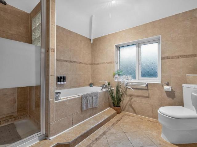 3 bed property for sale