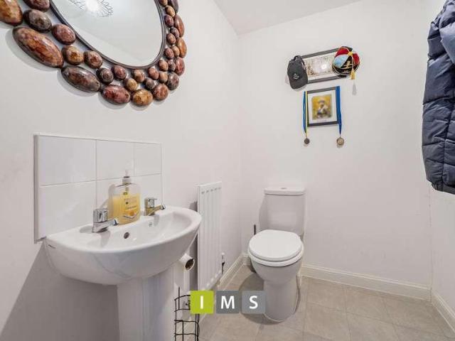 3 bed property for sale