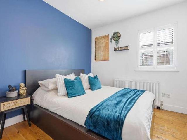 3 bed property for sale