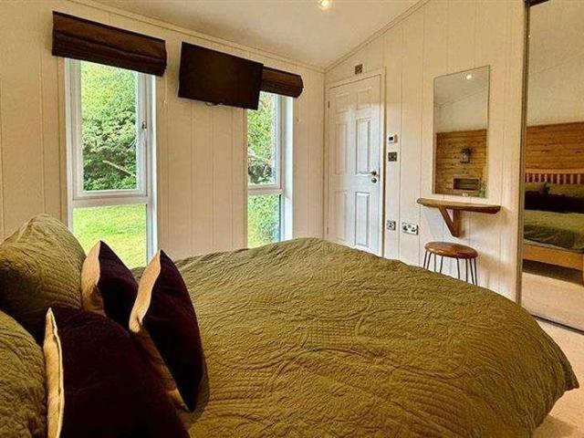 3 bed property for sale