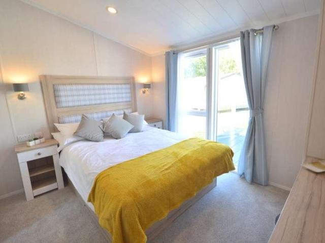 3 bed property for sale