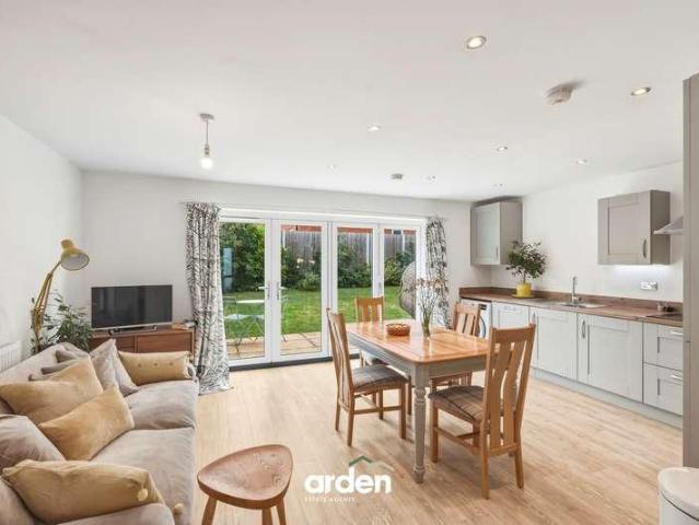 3 bed property for sale