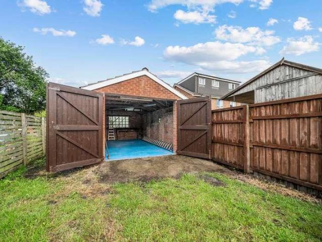 3 bed property for sale