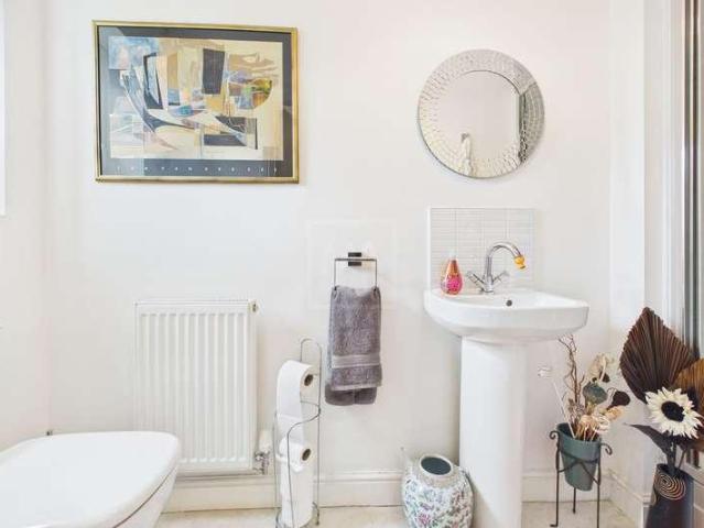3 bed property for sale