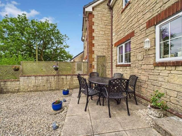 3 bed property for sale
