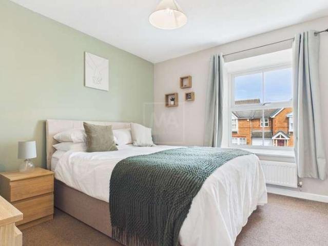 3 bed property for sale