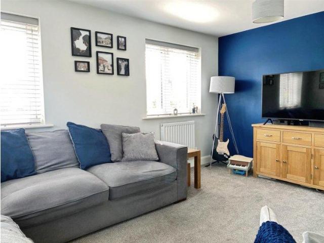 3 bed property for sale