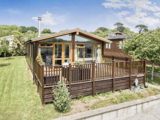 3 bed property for sale