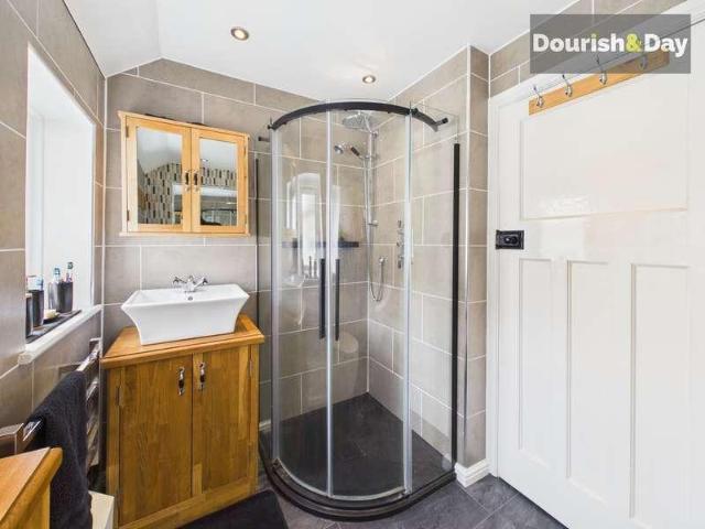 3 bed property for sale