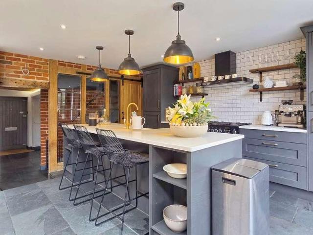 3 bed property for sale