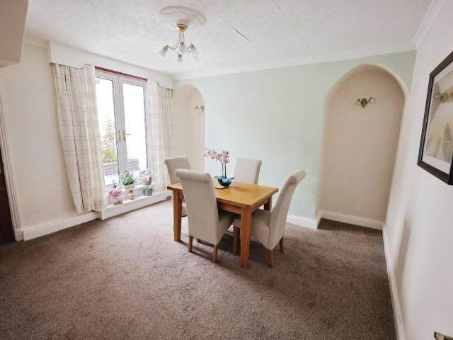3 bed property for sale