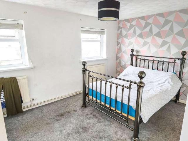 3 bed property for sale