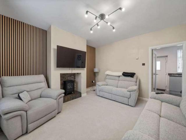 3 bed property for sale