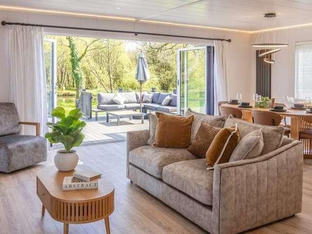 3 bed property for sale