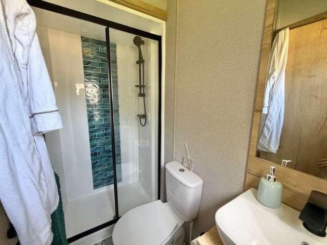 3 bed property for sale
