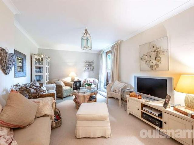 3 bed property for sale
