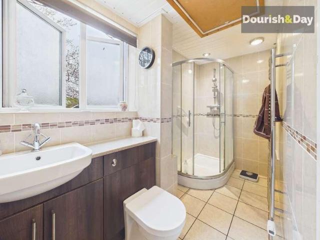 3 bed property for sale