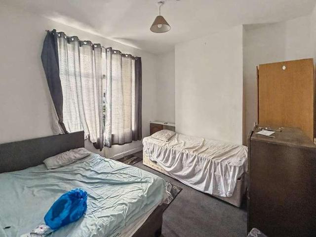 3 bed property for sale