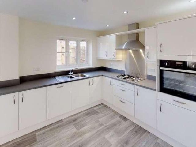 3 bed property for sale
