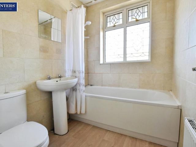 3 bed property for sale