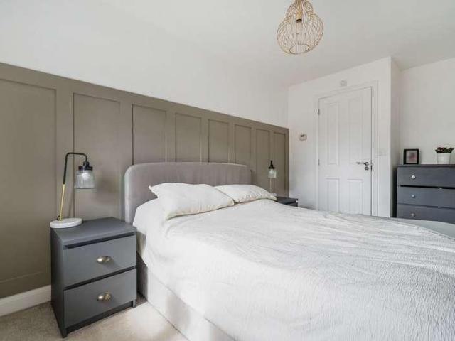 3 bed property for sale