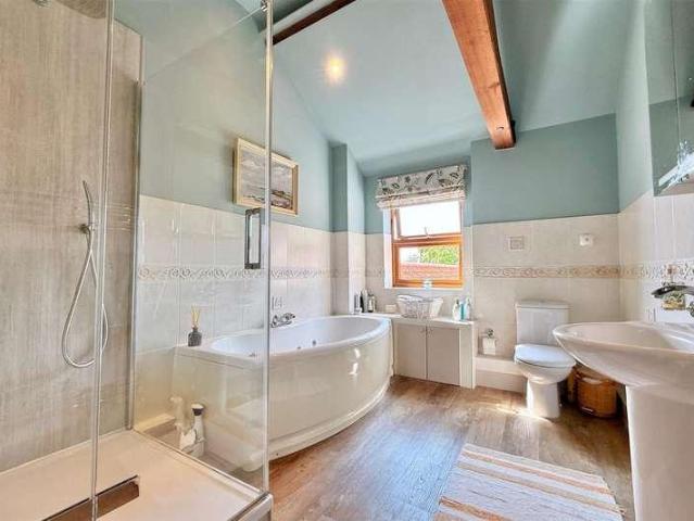 3 bed property for sale