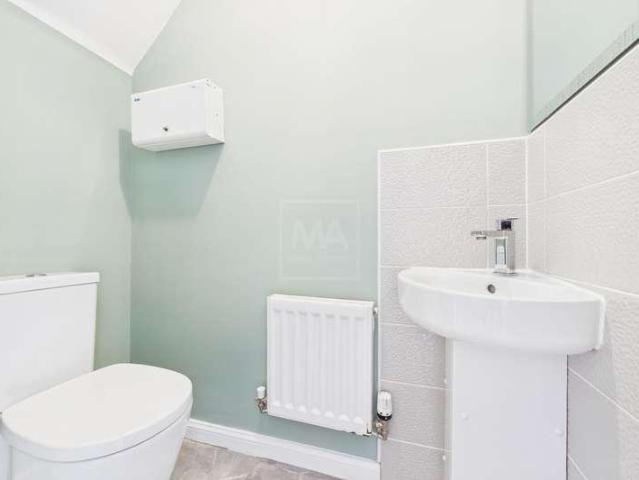 3 bed property for sale