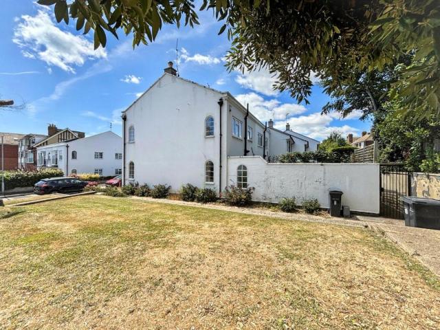 3 bed property for sale