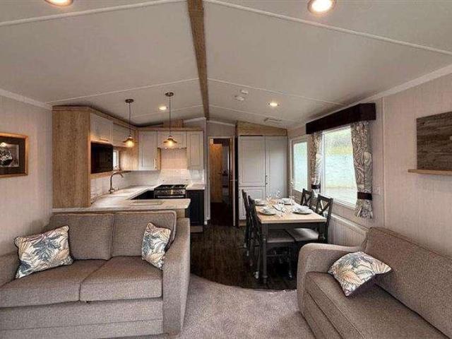 3 bed property for sale