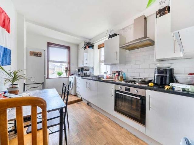 3 bed property for sale