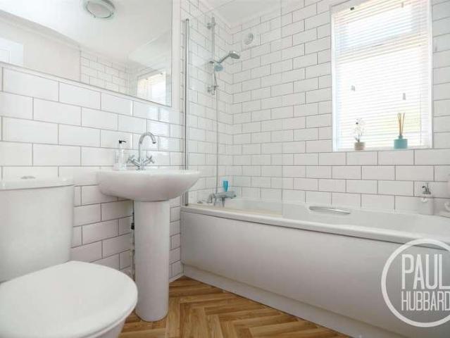 3 bed property for sale
