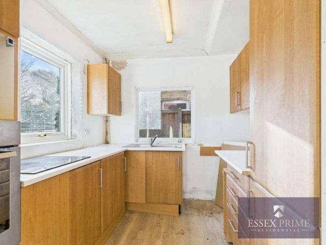 3 bed property for sale