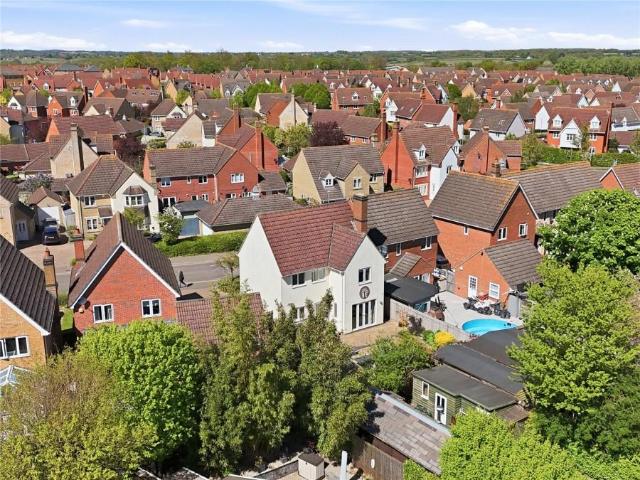 3 bed property for sale