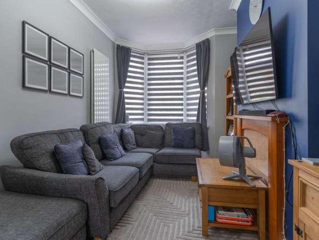 3 bed property for sale