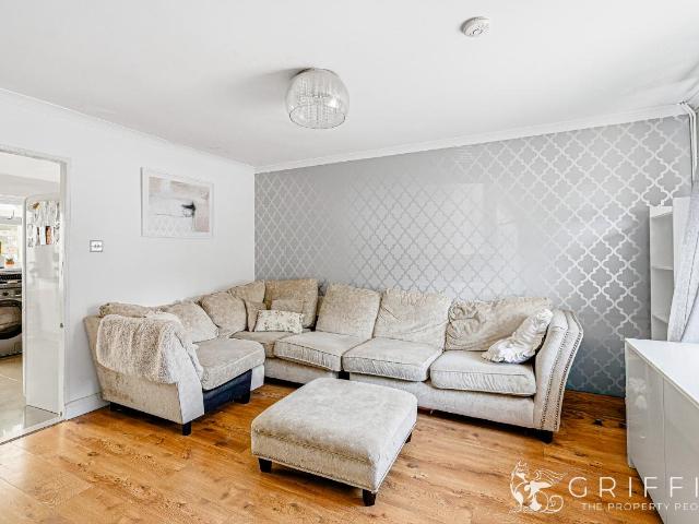 3 bed property for sale