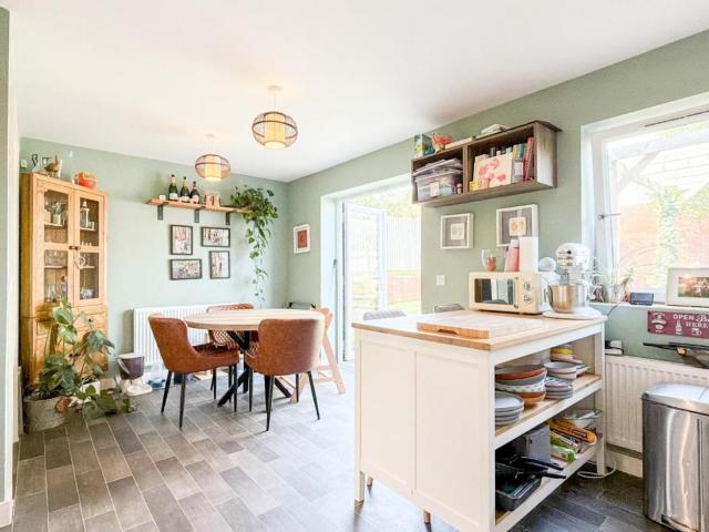 3 bed property for sale