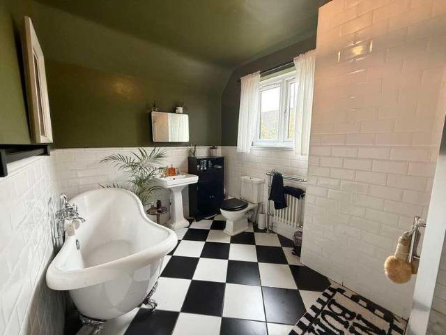 3 bed property for sale