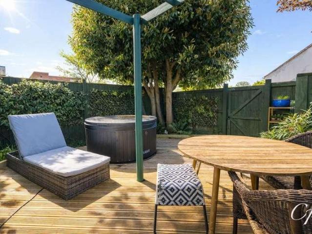 3 bed property for sale