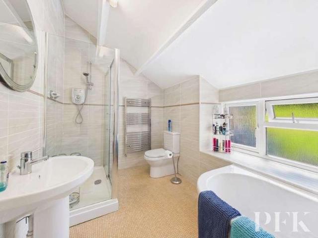 3 bed property for sale