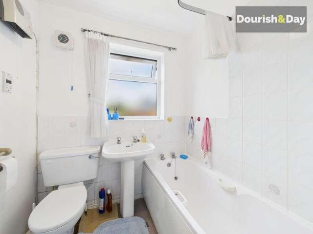 3 bed property for sale