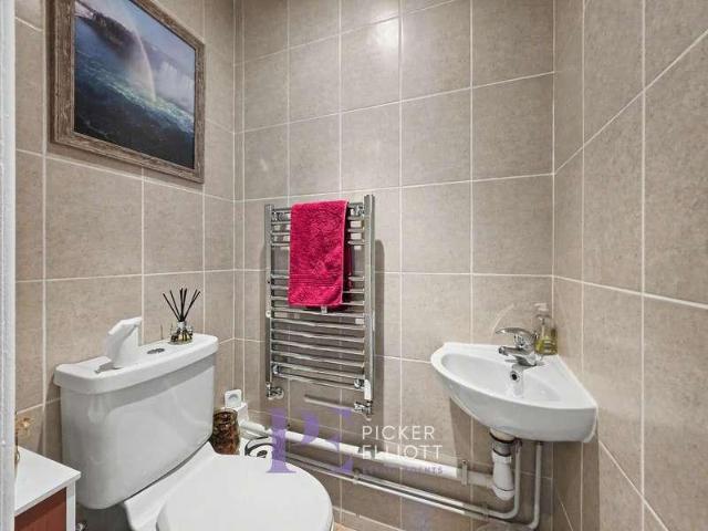 3 bed property for sale